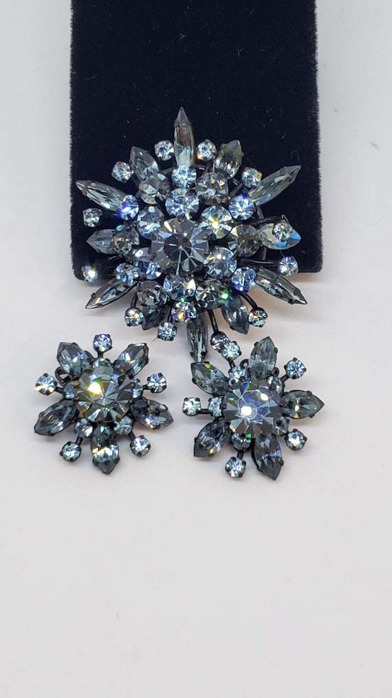 beautiful vintage austria signed - Gem