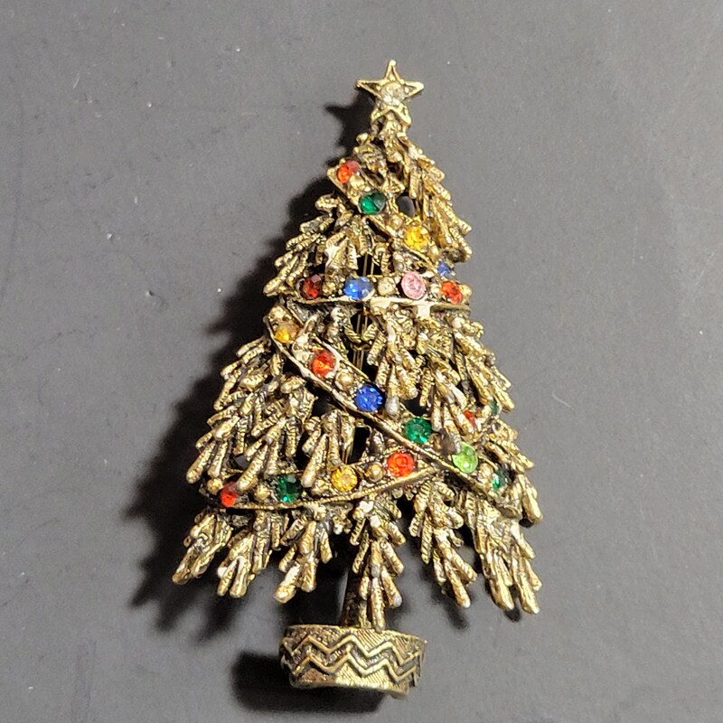 Christmas Tree Pin - Etsy