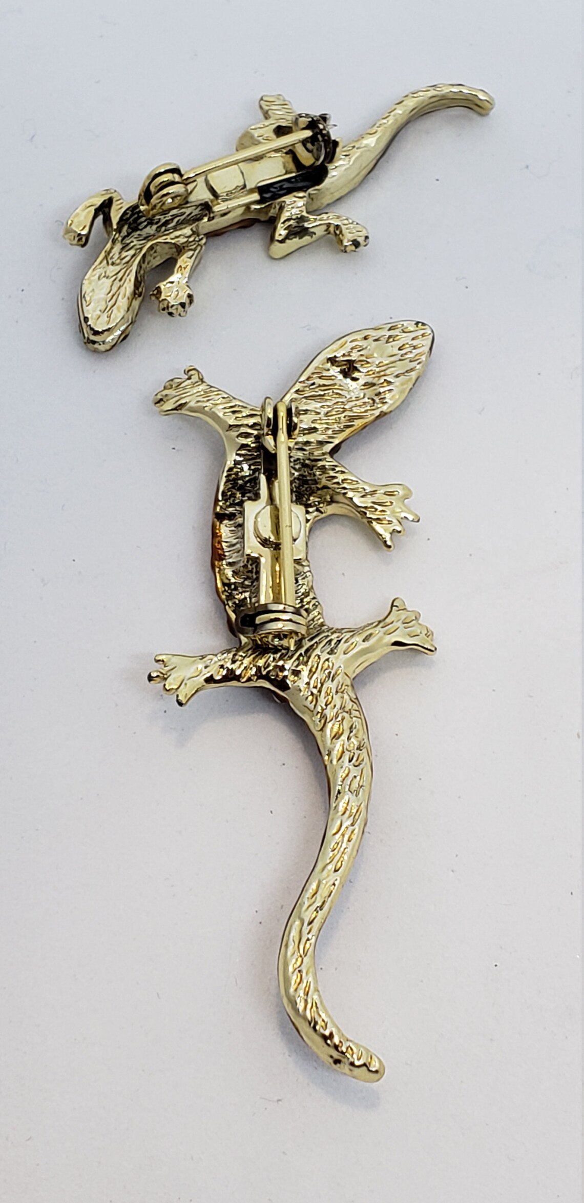 Fab Vintage Pair of Lizard Pins Realistic Enameled - Etsy
