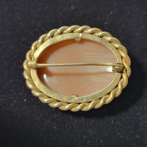 RARE! Unique Shell Cameo Scene Pin Gold Filled - Gem