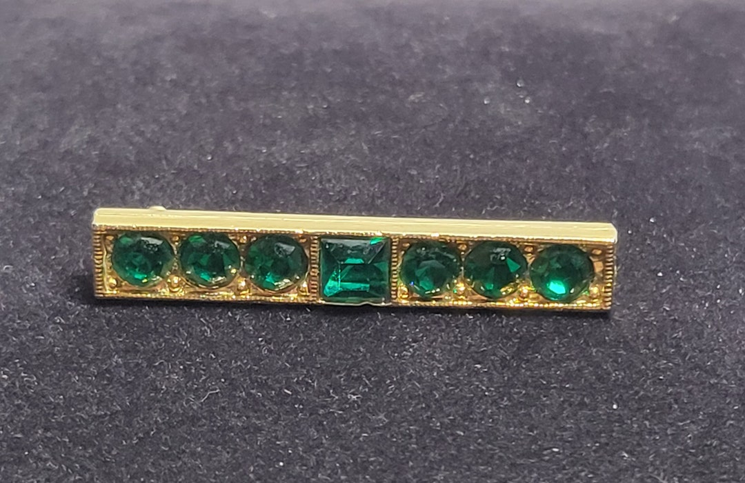 NEW REDUCED PRICE Vintage 60s/70s Emerald Green Crystal Golden Bar Pin ...