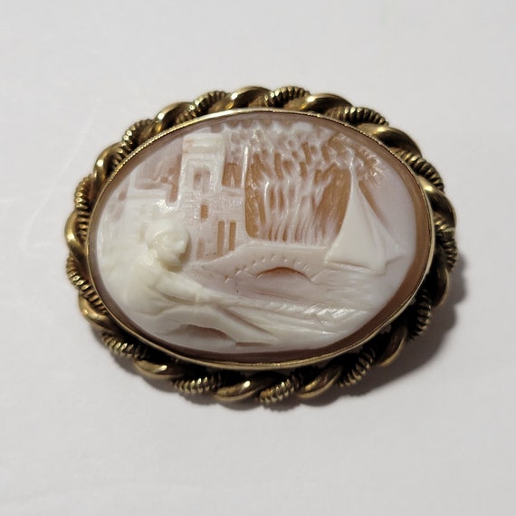 RARE! Unique Shell Cameo Scene Pin Gold Filled - Gem