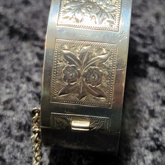 Old Vintage STERLING Hinged Bangle Bracelet / Small W… - Gem
