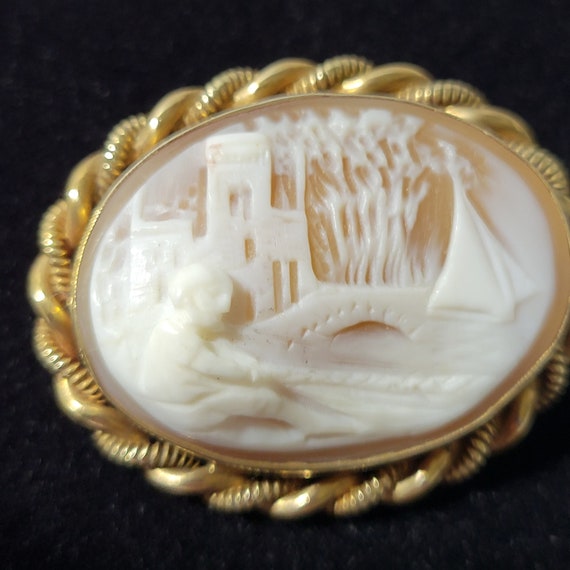 RARE! Unique Shell Cameo Scene Pin Gold Filled - Gem