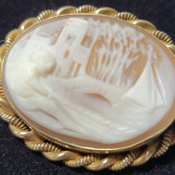 RARE! Unique Shell Cameo Scene Pin Gold Filled - Gem