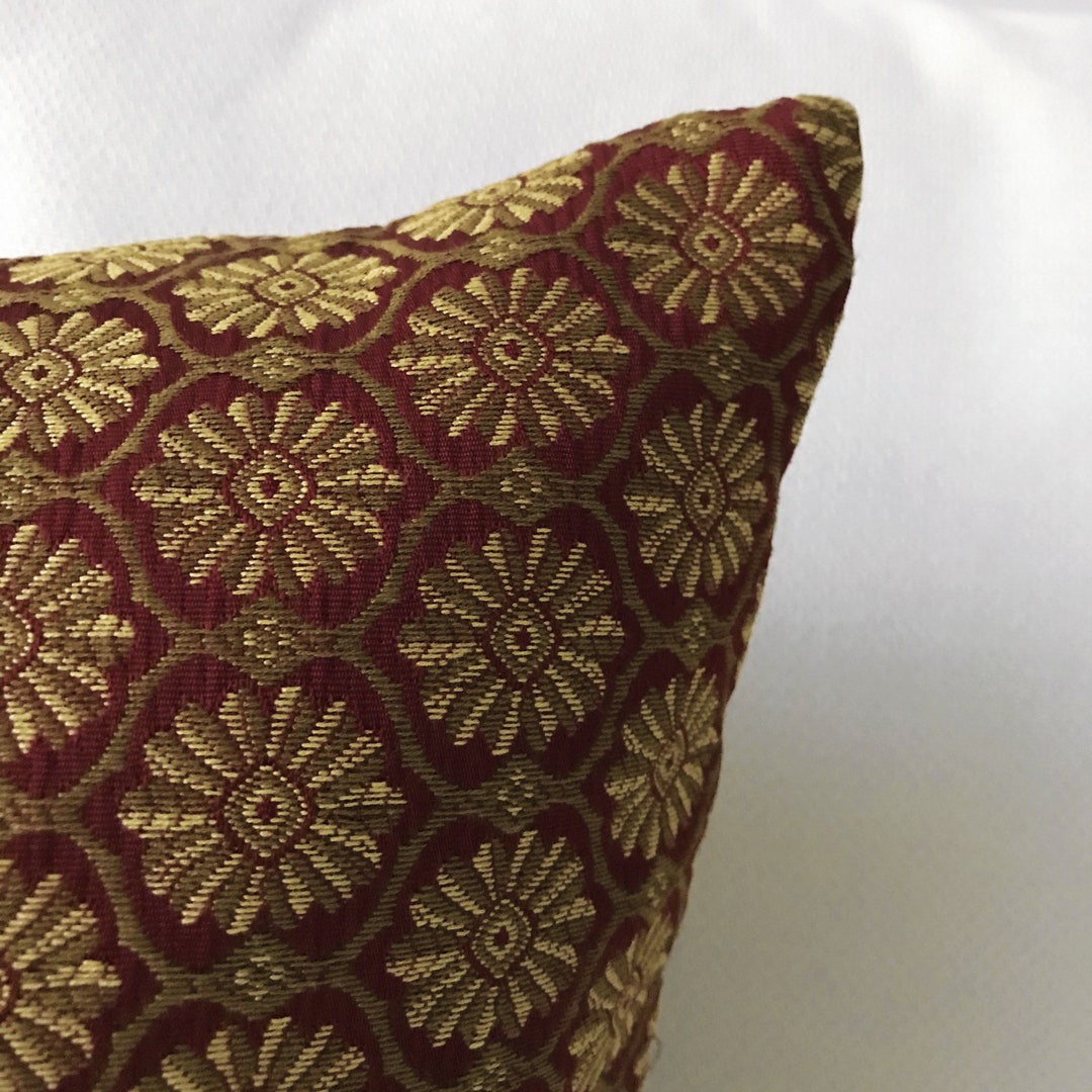 Burgundy And Gold Throw Pillowsnull