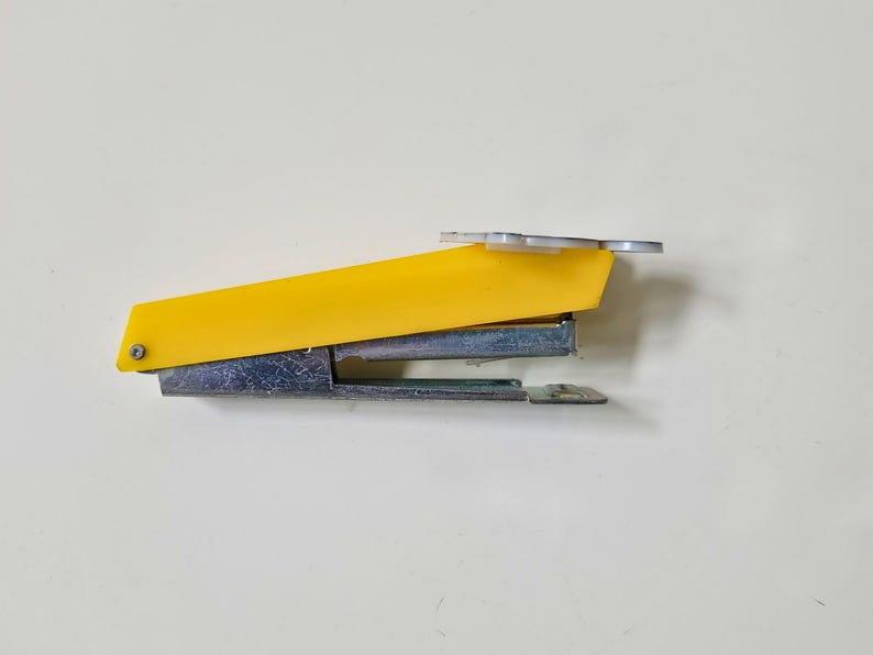 Vintage 1976 Walt Disney, Mickey Mouse, Yellow Stapler, Retro Desk ...