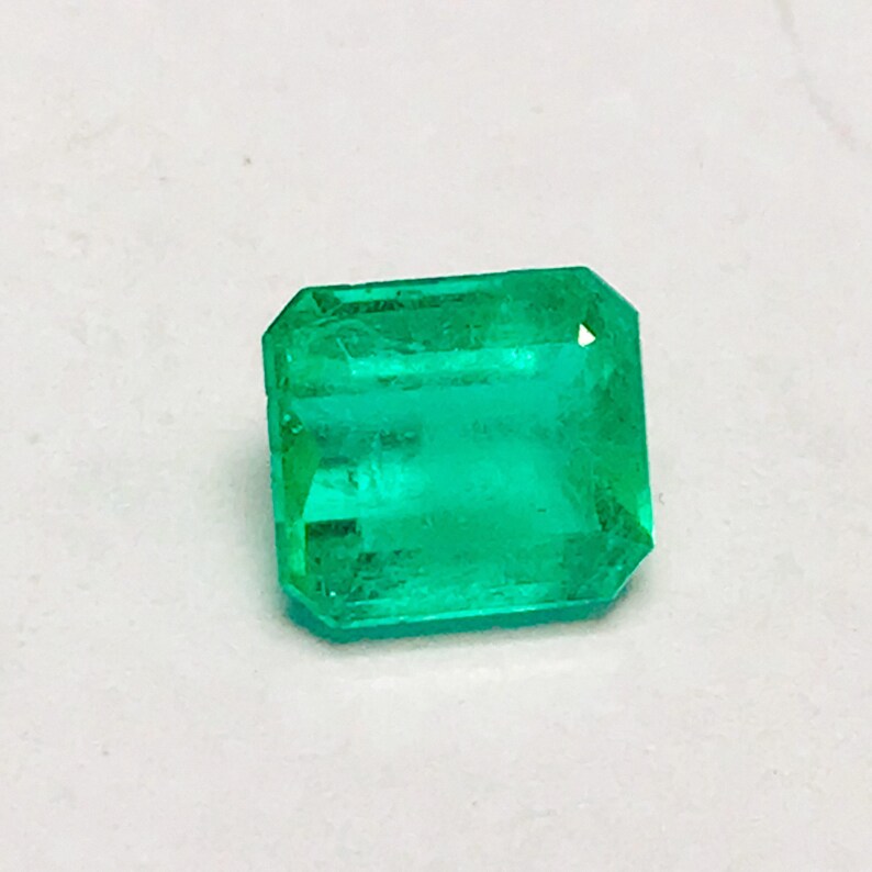 Emerald in Emerald Cut 7X6.15 Mm, 1.36 Carats, Natural Emerald ...
