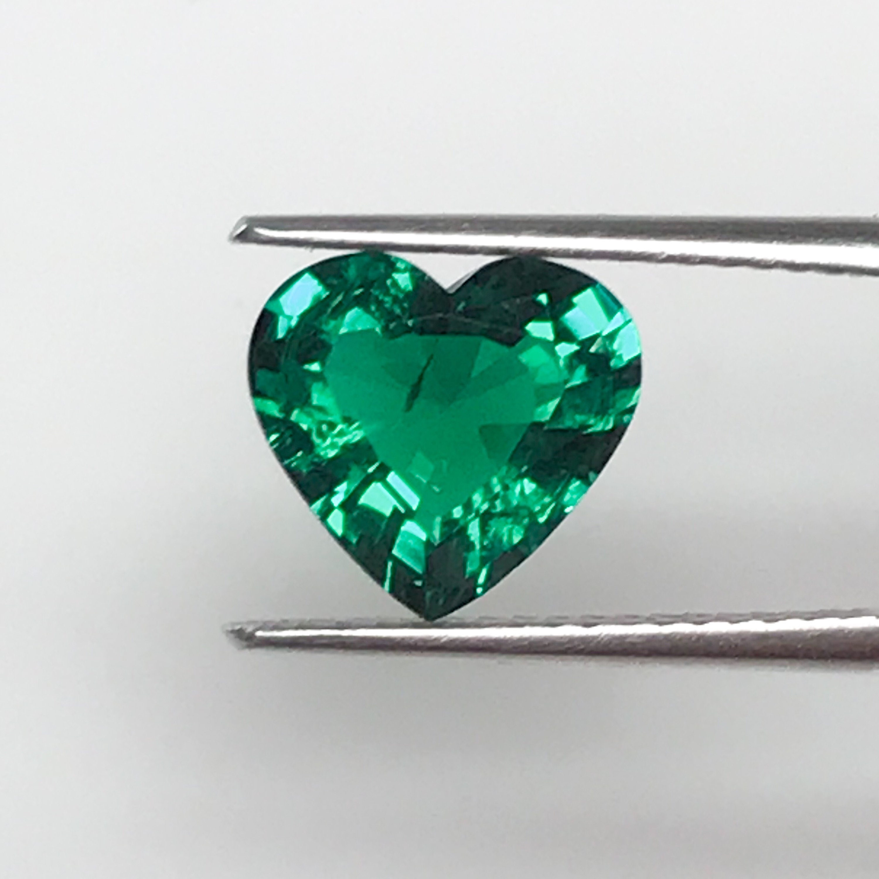 Created Emerald Heart Cut 11x10 Mm, Lab Create Emerald, 2.82 Carats ...