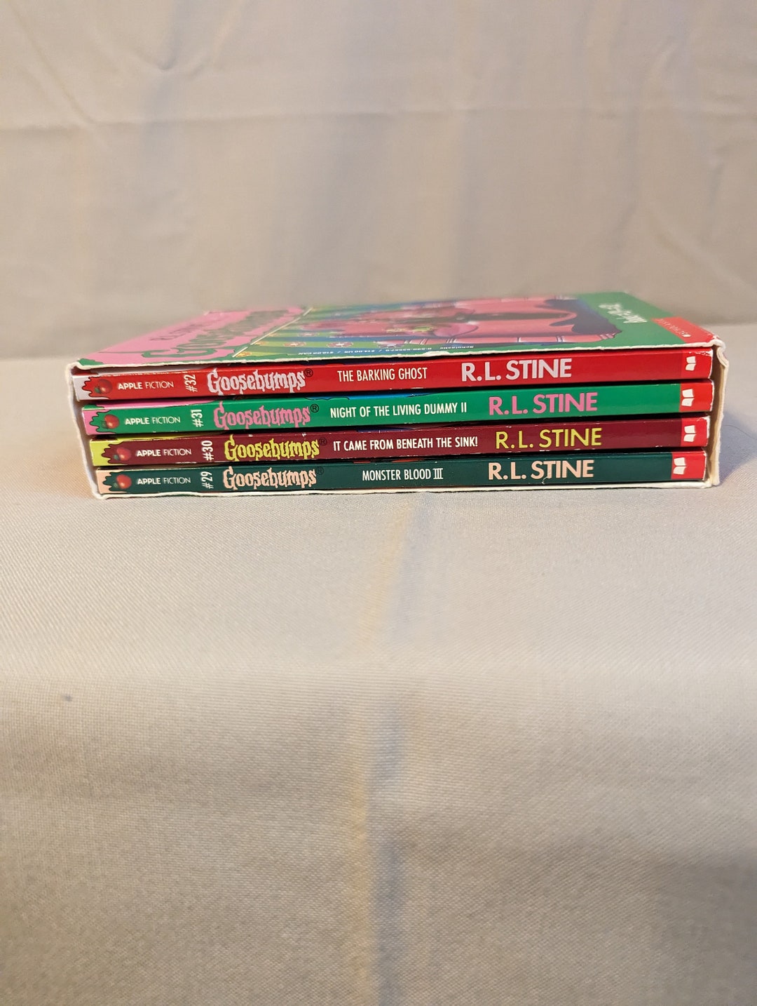 R.L. Stine Goosebumps Book Set - Etsy