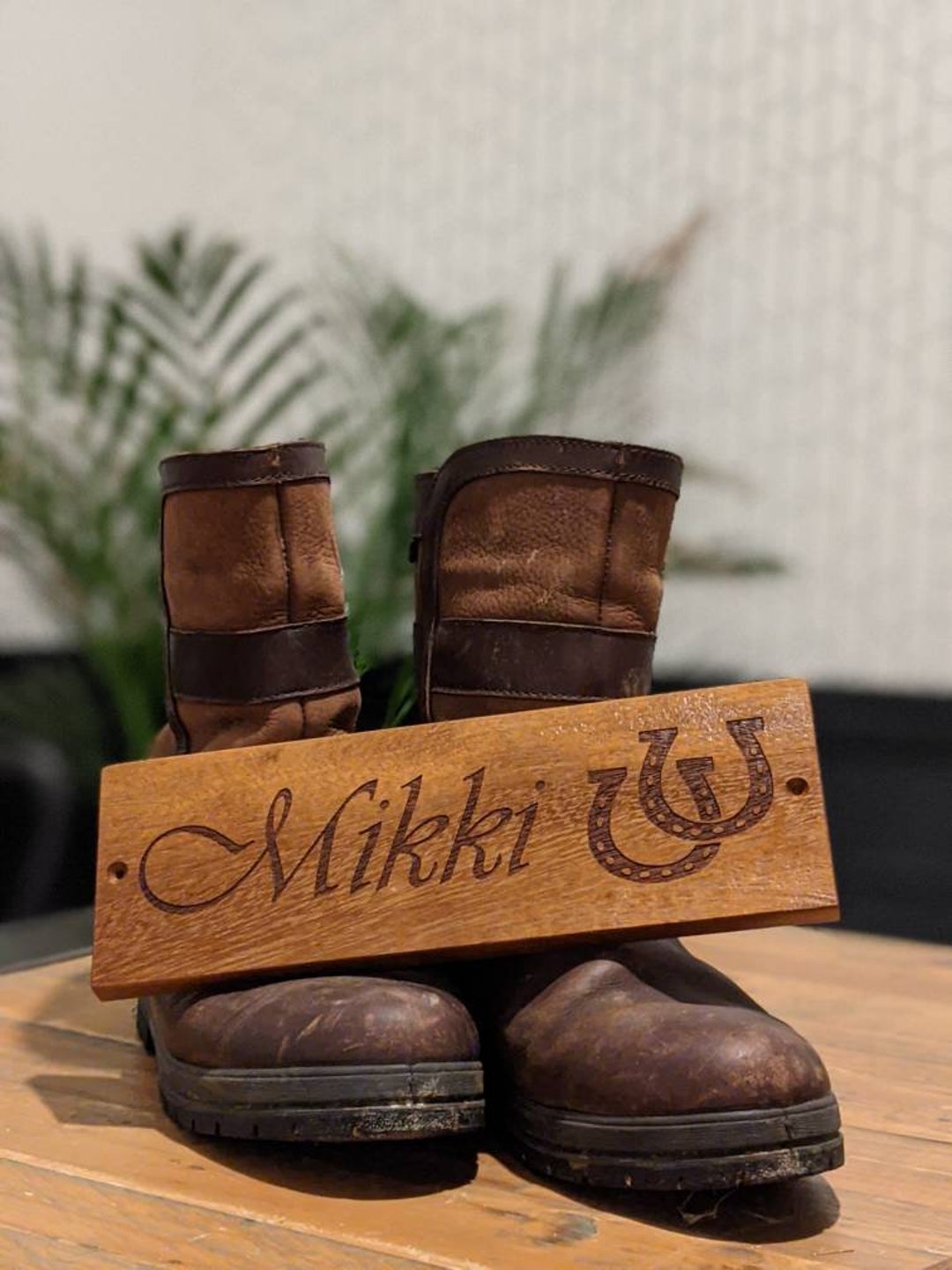 Beautiful Bespoke Hardwood Stable Sign - Horse Name Sign - Stall Sign ...