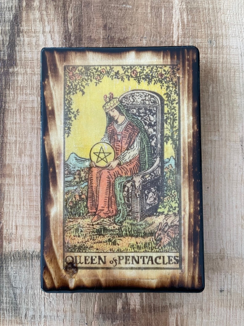 Wooden Tarot Card Queen of Coins/ Pentacles 2 - Etsy