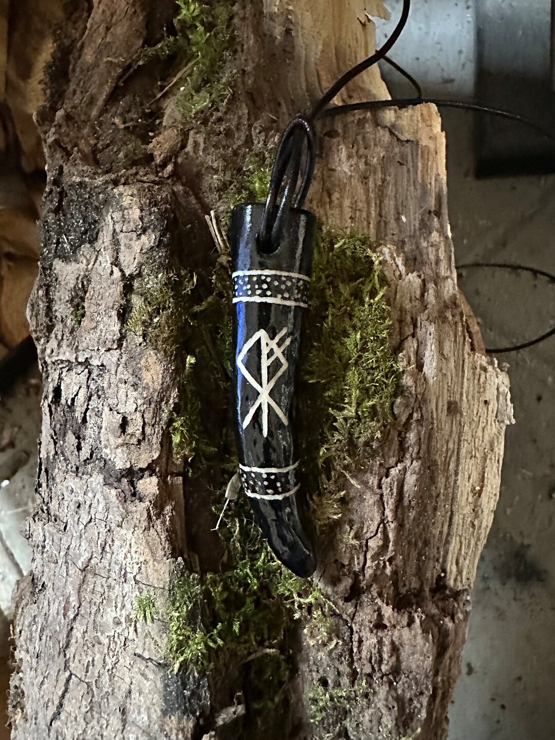 WOLF BINDRUNE Genuine Etched Real Deer Antler Nordic Rune Pendant ...