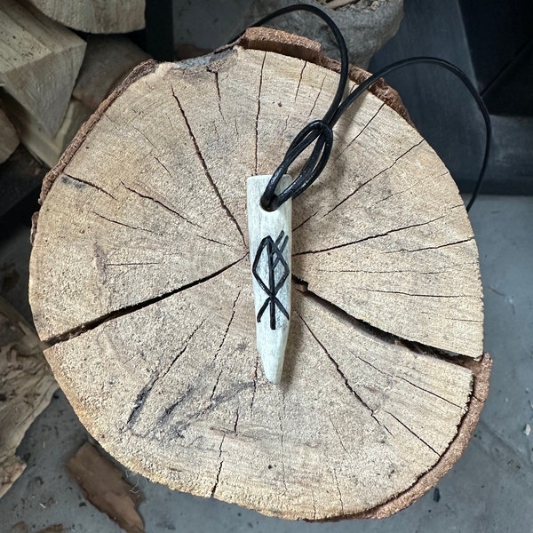 Wolf Bindrune Pendant - Etsy