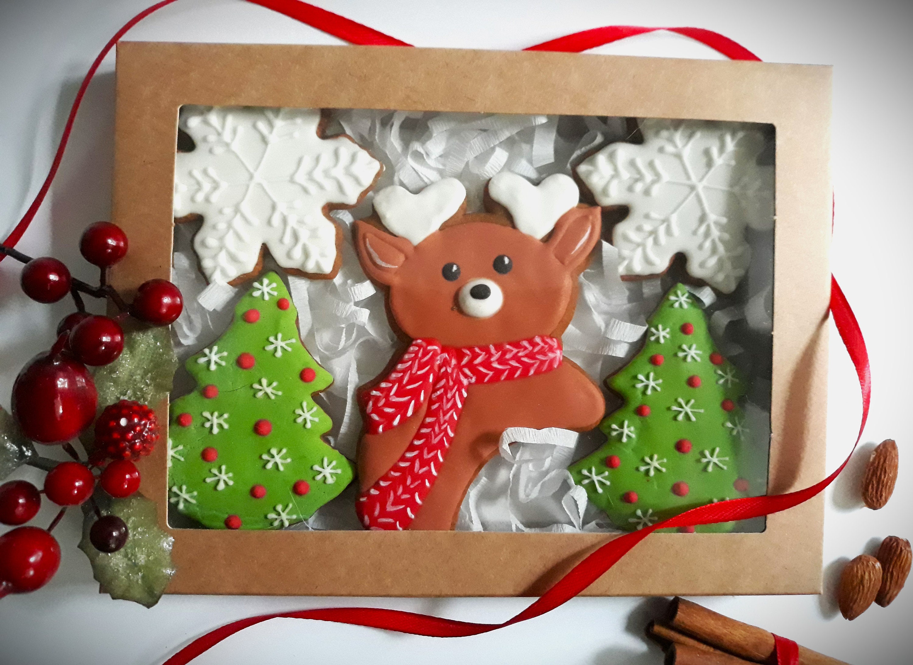 Little Christmas Deer, Gingerbread Cookies, Biscuits for Santa ...