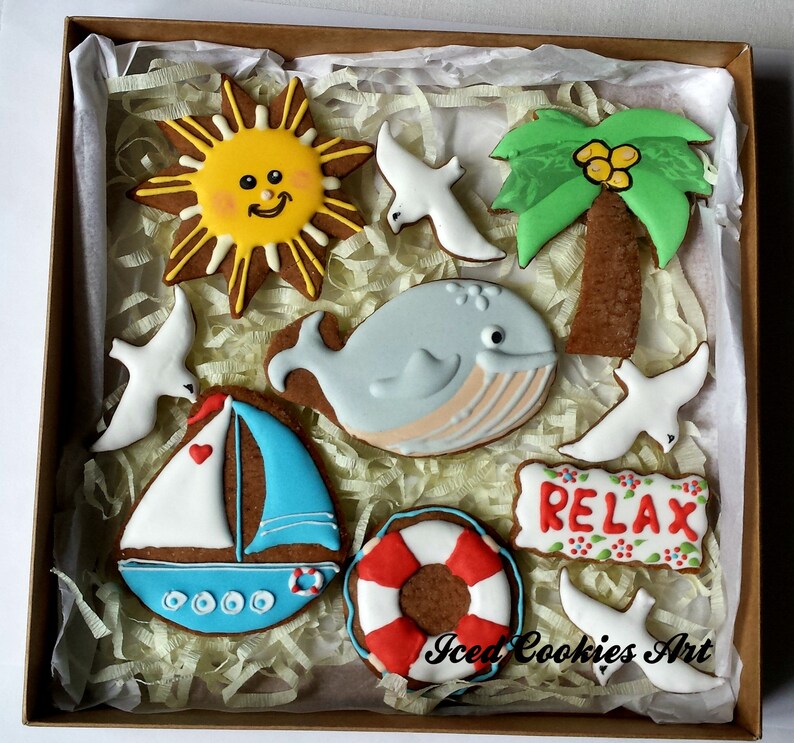 Holiday Cookie Relax Gift Box Homemade Gingerbread Cookies Decorated ...