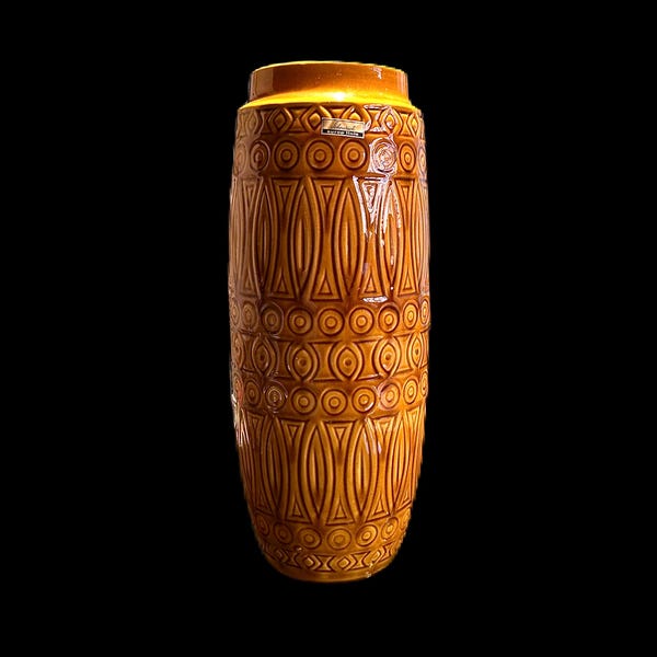 Hella Vase - Etsy