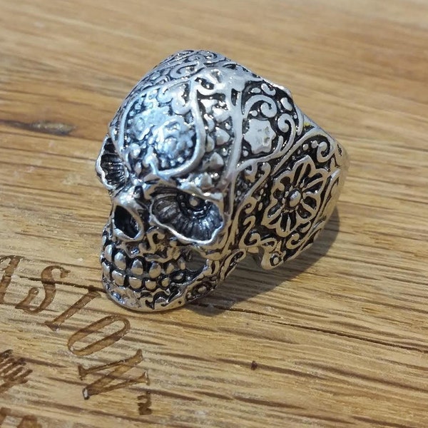 Sugar Skull Ring - Etsy
