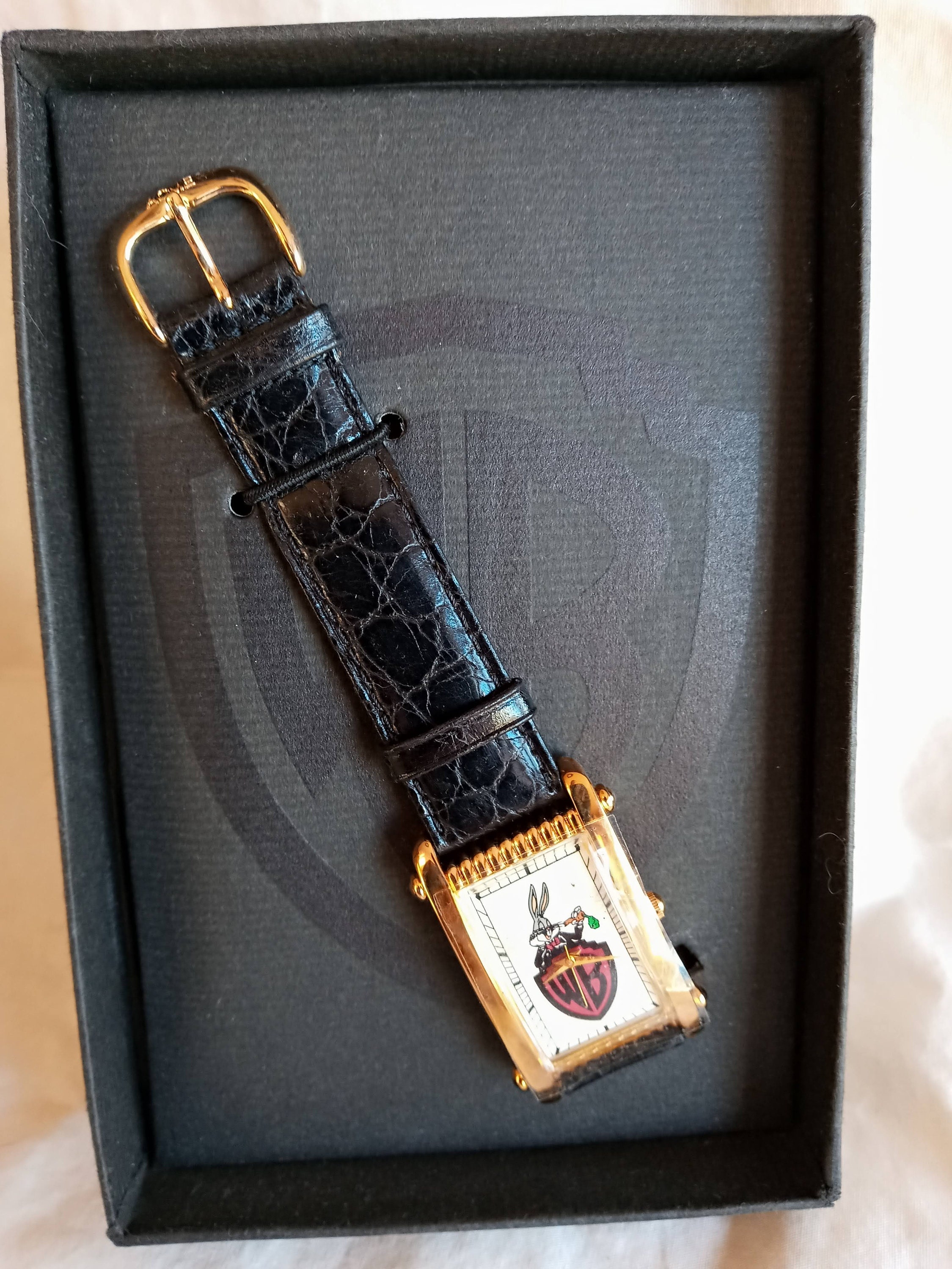 Warner Bros. Bugs Bunny Watch by Fossil - Etsy