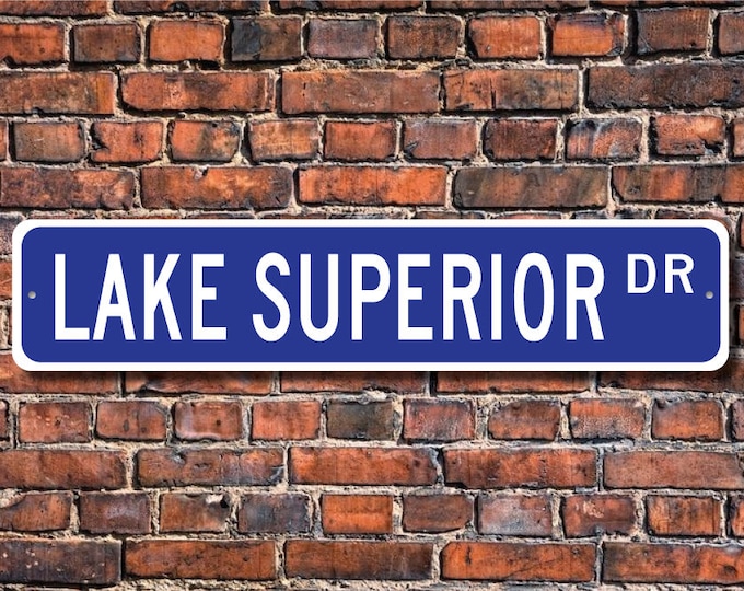 Lake Superior, Lake Superior Sign, Canada-usa Border Lake, Lake ...