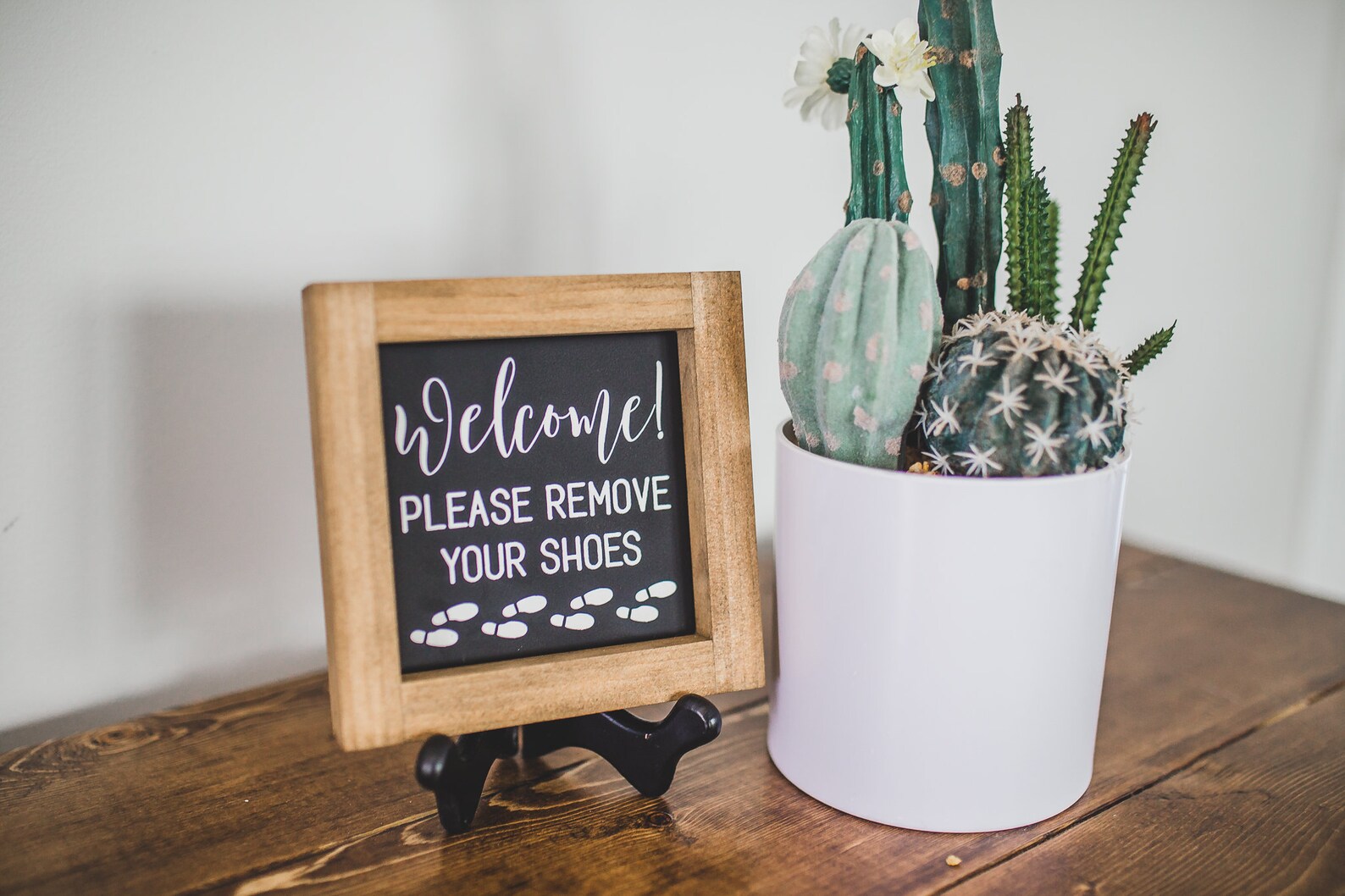 Welcome Please Remove Your Shoes Mini Sign | Remove Shoes Entryway Sign ...