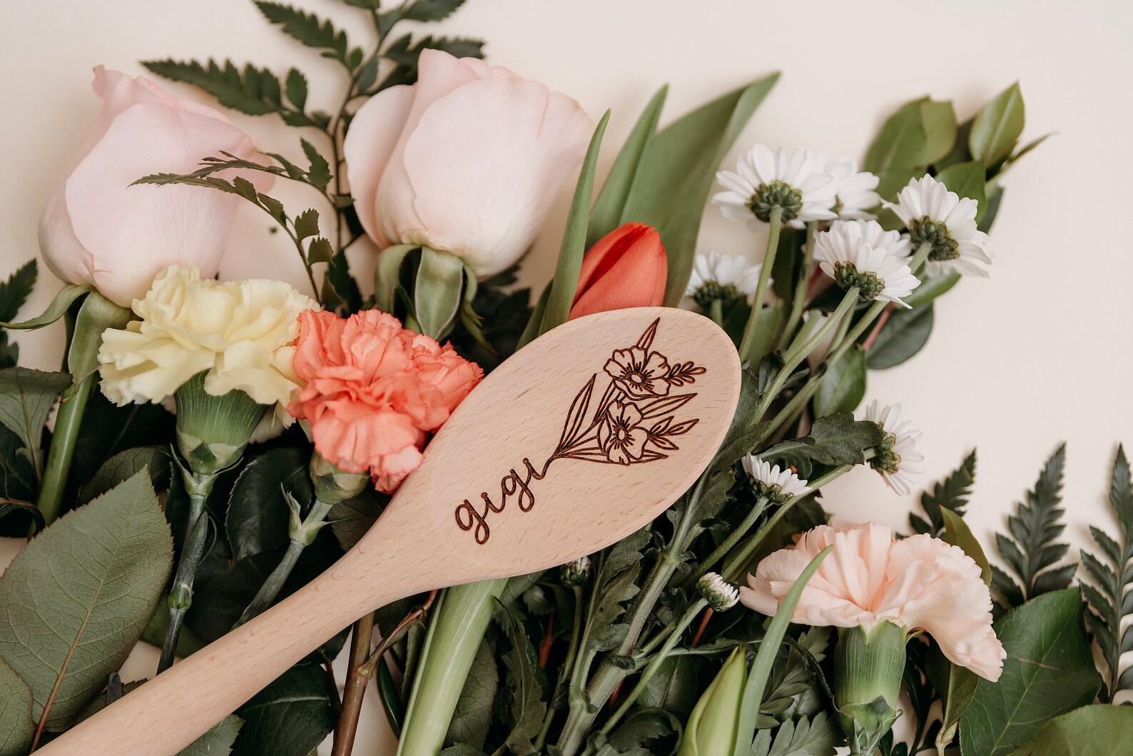 Grandma Spoon | Personalized Wooden Gift for Grandma | Flower Bouquet ...