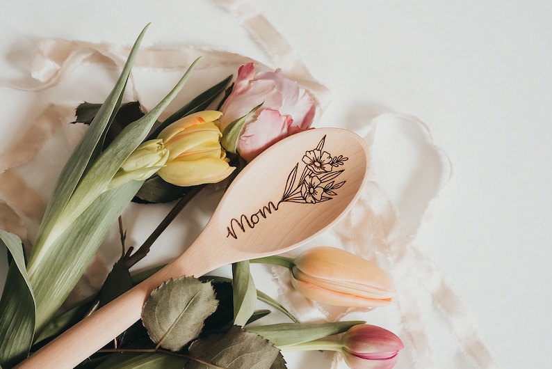 Mother's Day Gift | Personalized Mom Wooden Spoon | Flower Bouquet Mom ...