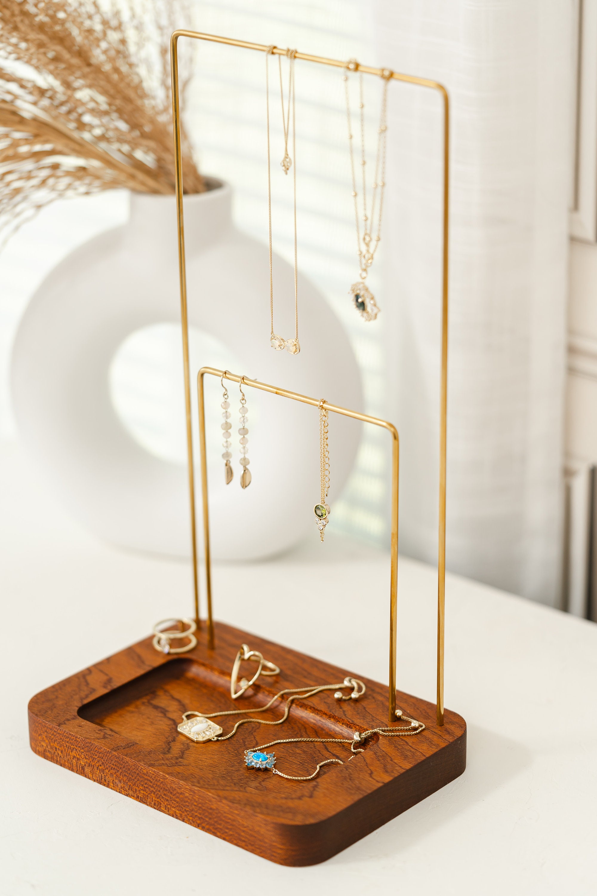 Metal jewelry holder store