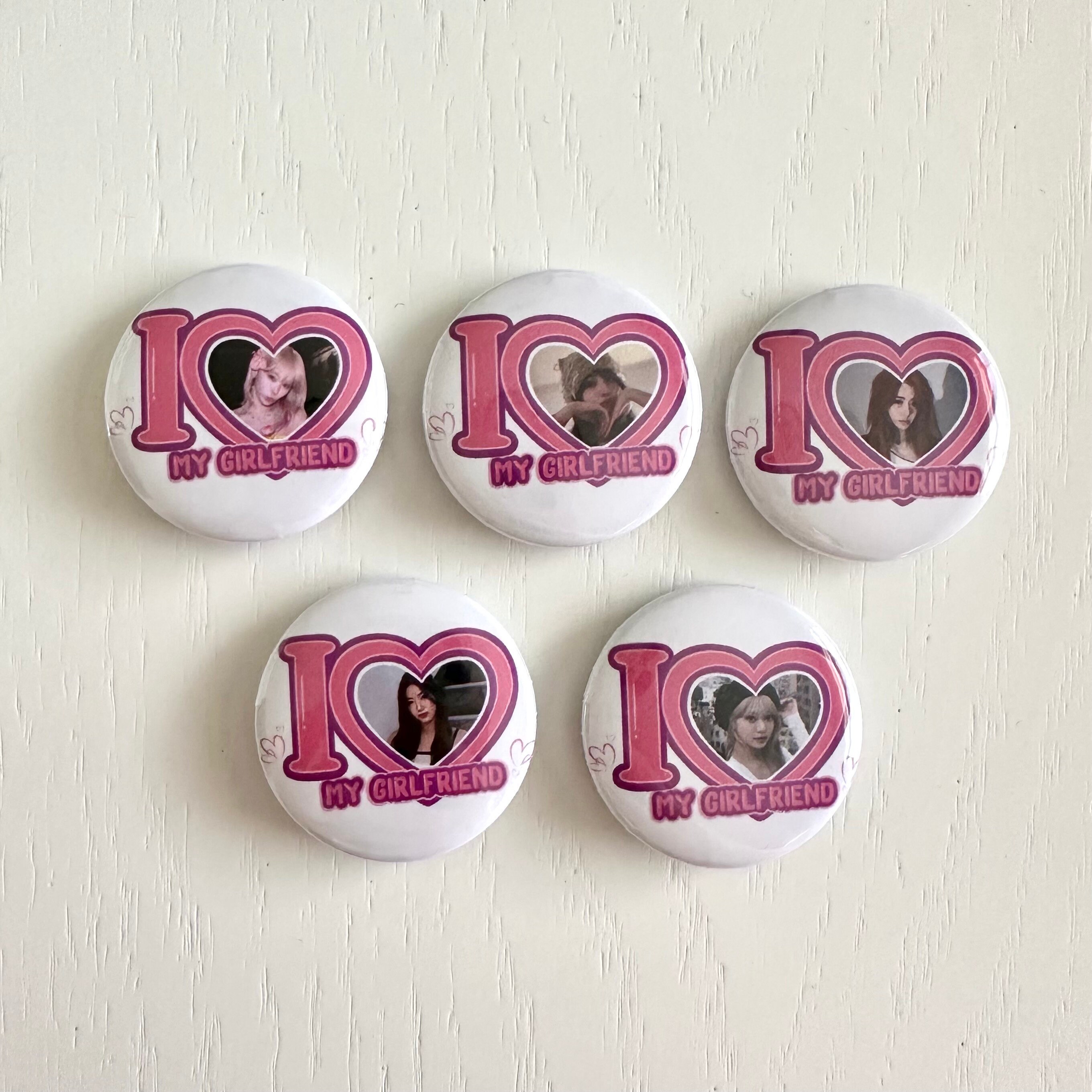 Le Sserafim I Love My Girlfriend Buttons - Etsy