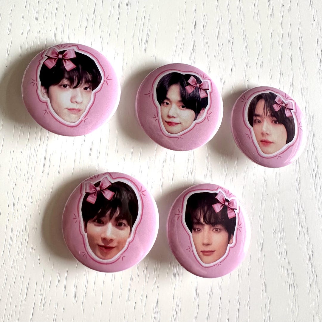 OT5 Bow Coquette Button Pins - Etsy