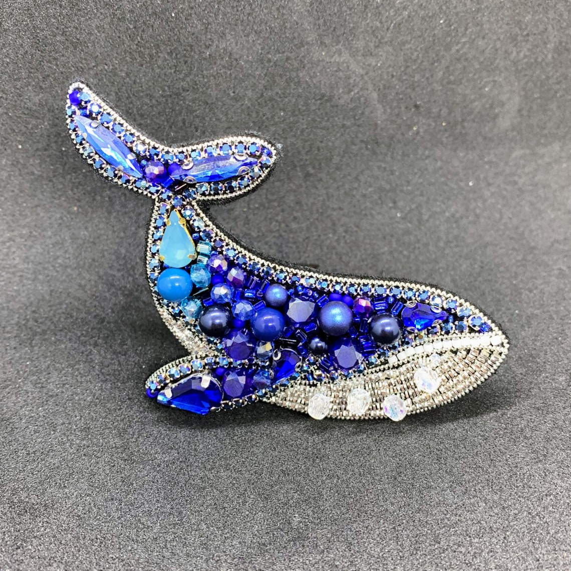 Whale beaded broochbrooch whale whales blue whalesea fish | Etsy