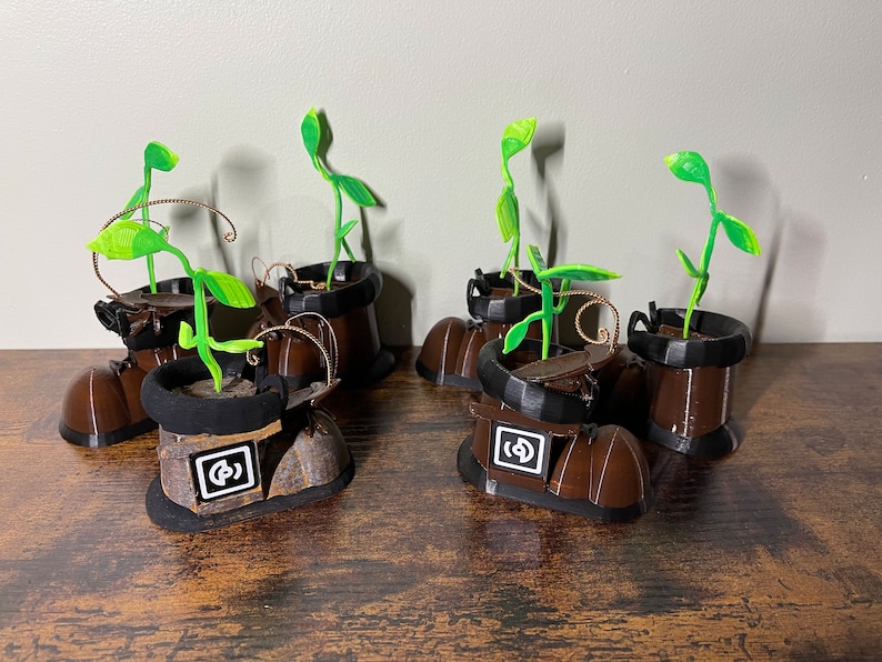 Dorky Wall-e (inspired) Boot and Plant 3 Sizes - Etsy