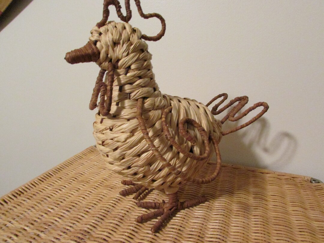 Vintage Wicker Chicken Figure Statue Farmhouse Kitchen Home Decor Hen ...