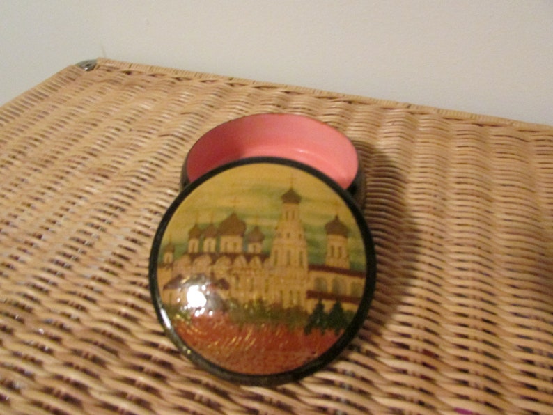Vintage Russian Lacquer Round Box Castle , Pink Inside - Etsy