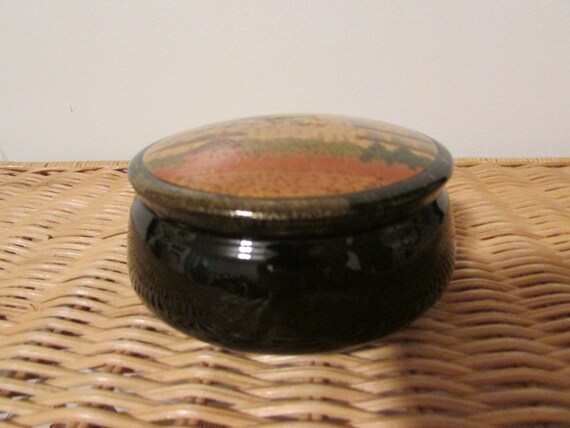 Vintage Russian Lacquer Round Box Castle , Pink Inside - Gem