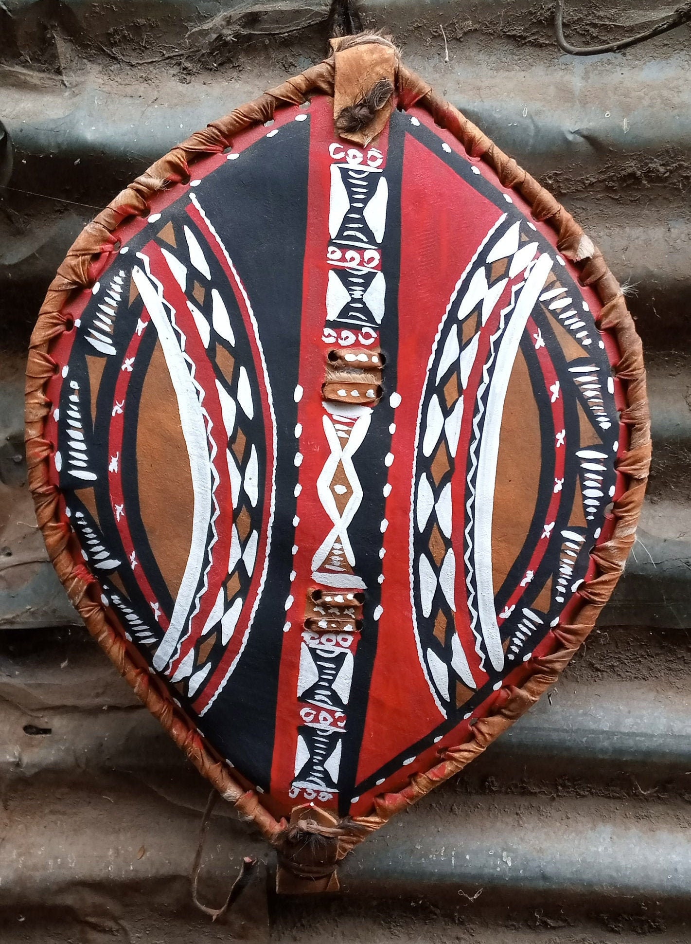 African Leather Shield Maasai Warrior Shield Handcrafted - Etsy Canada