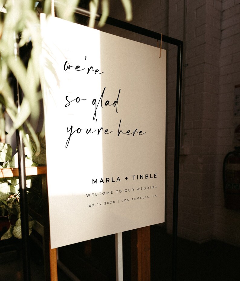 We're so Glad You're Here Wedding Welcome Sign - Etsy