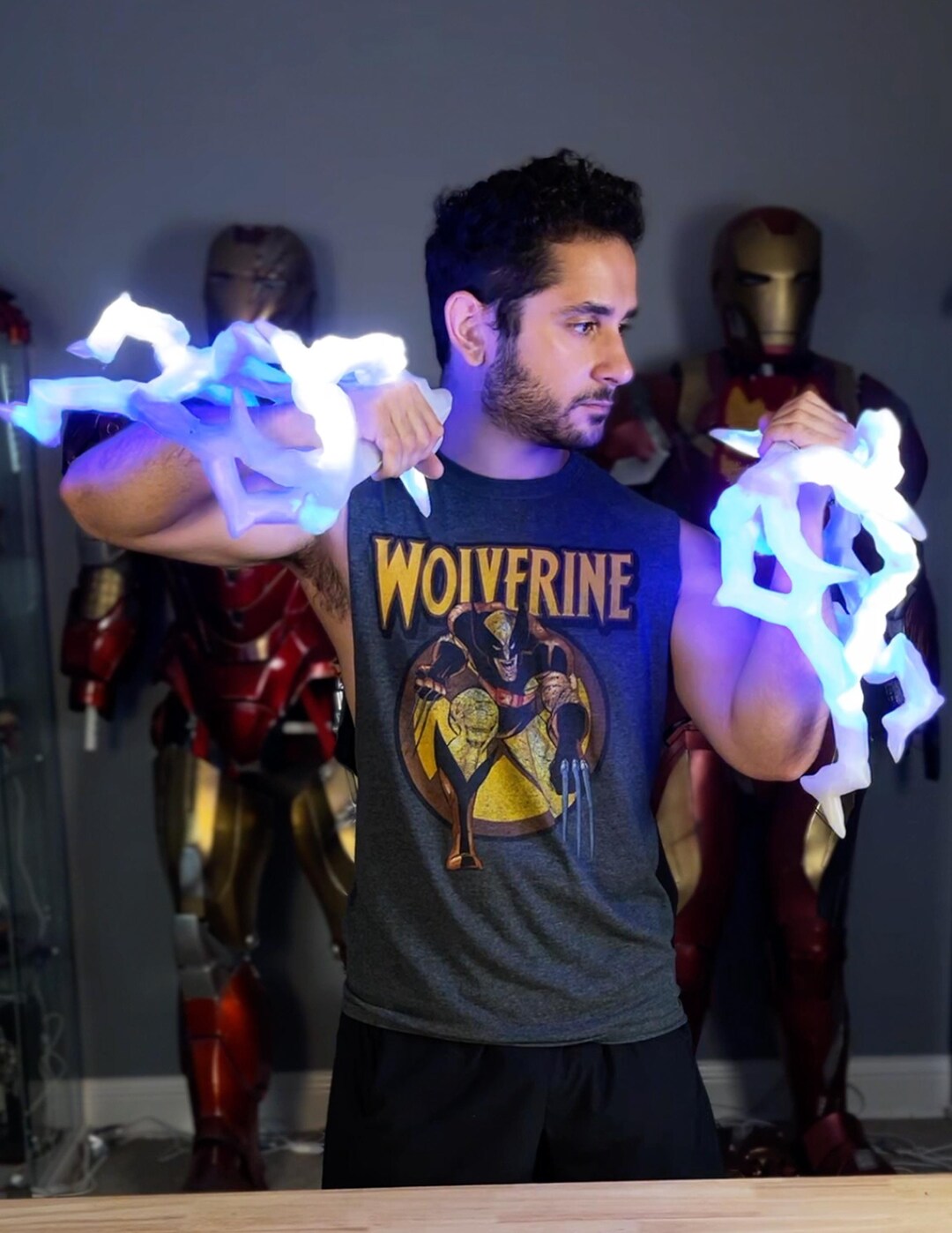 DUAL Lightning Gauntlet Cosplay Props - Lightning Effect - Etsy