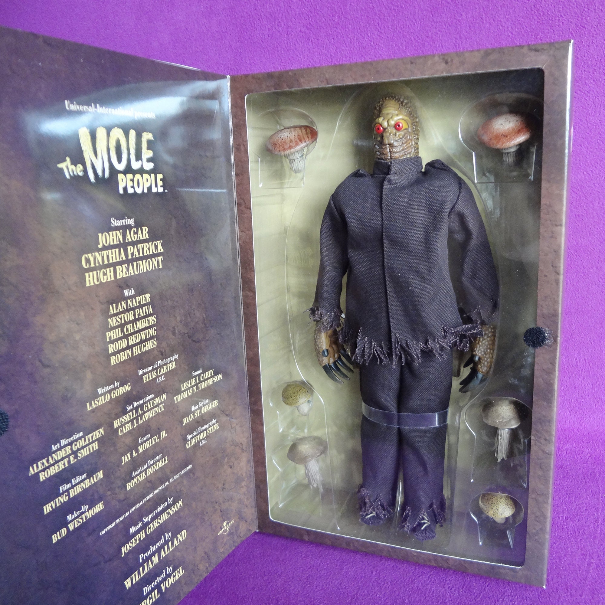 The Mole People * Universal Monsters * Sideshow Collectibles * 12 Inch ...
