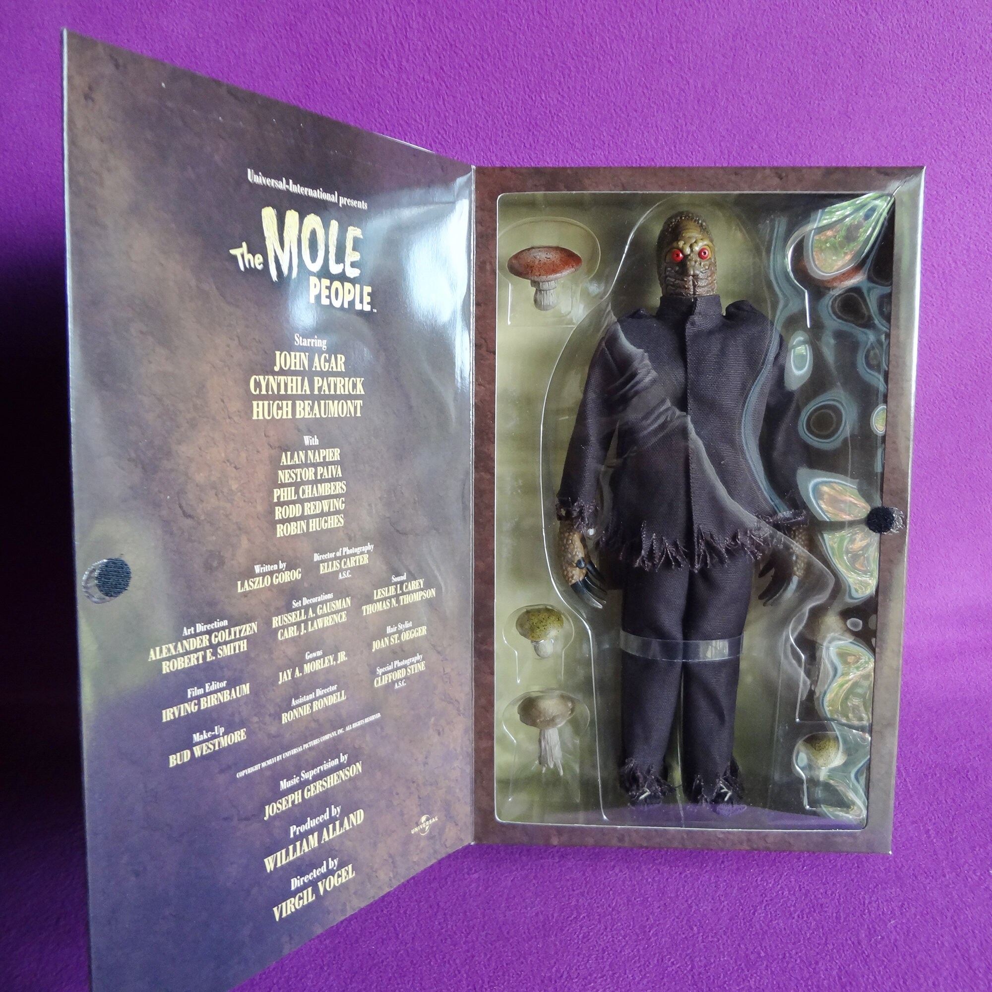 The Mole People * Universal Monsters * Sideshow Collectibles * 12 Inch ...