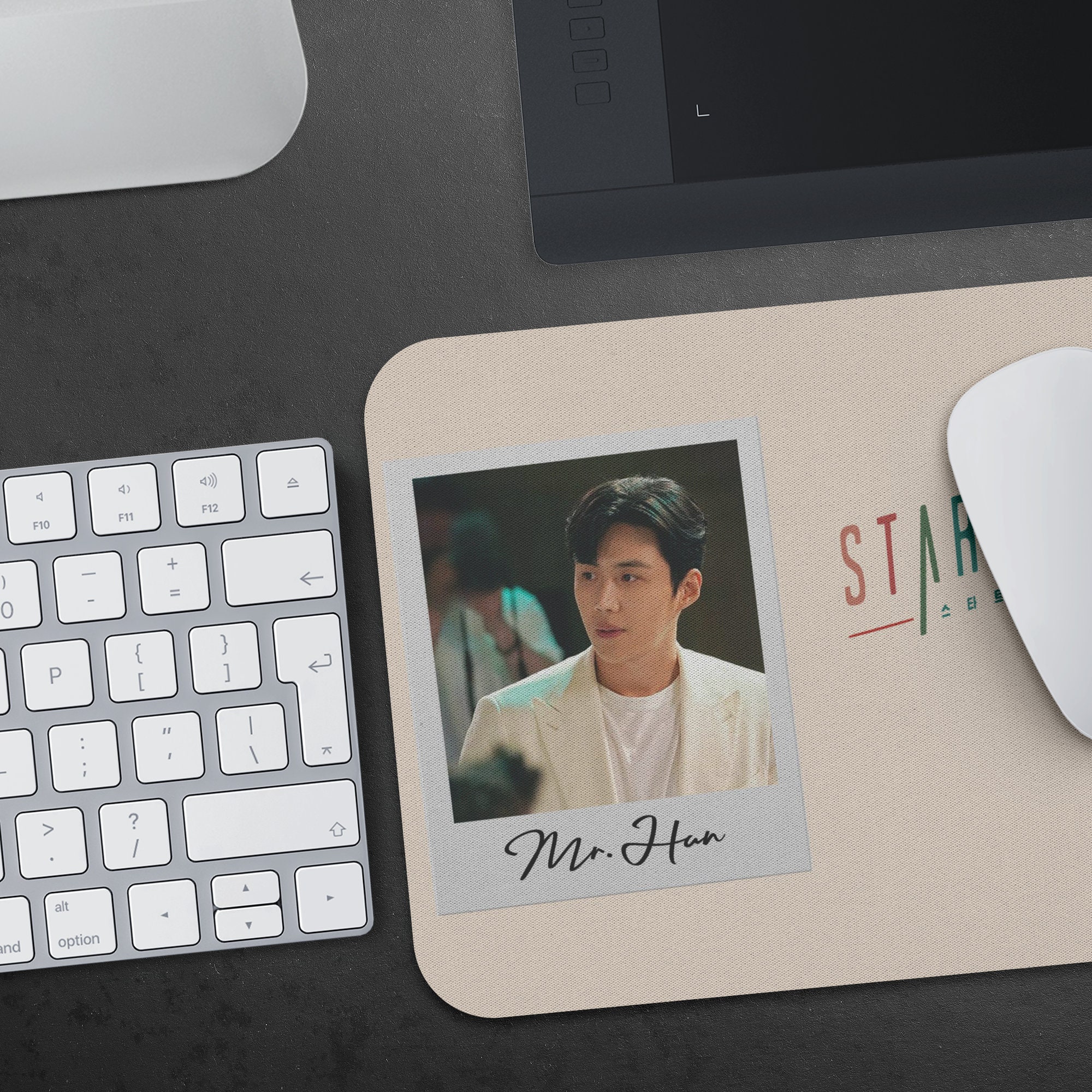 K Drama Inspired Mouse Pad, Han Ji Pyeo Cute Desk Laptop Mouse Pad ...