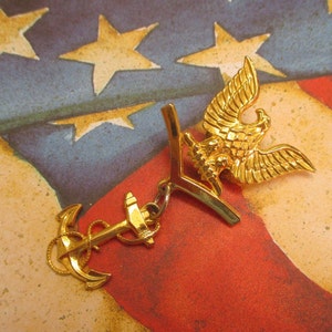 WWII Navy Gold Military Sweetheart Dangle Brooch Vintage USN Petty ...