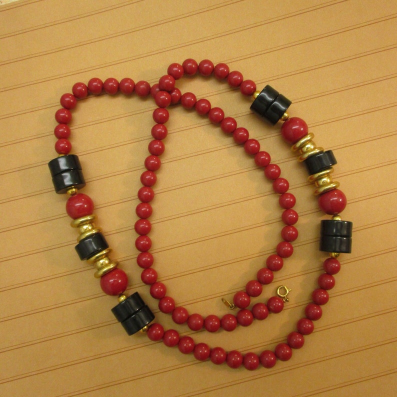 MONET TRIFARI Lot Red Lucite Necklaces Three Designer Red - Etsy MONET TRIFARI Lot Red Lucite Necklaces Three Designer Red - Etsy