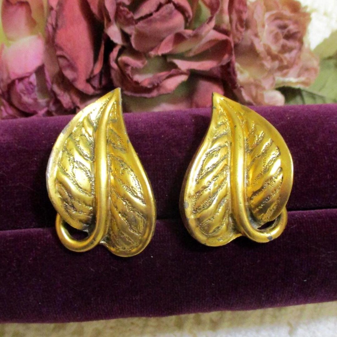 TORTOLANI Large Leaf Earrings: 24K Gold Over Pewter Figural Clip ...