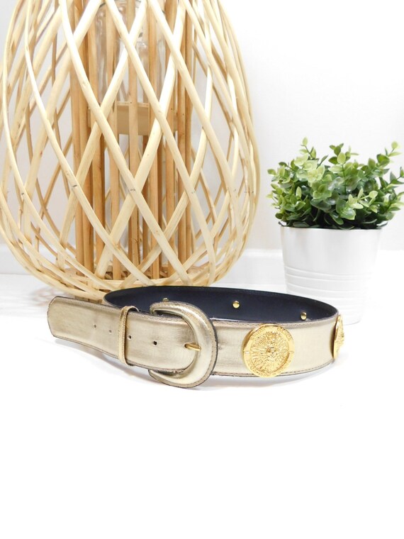 Vintage 1980s Omega Gold Tone Medallion Coin Face Buc… - Gem