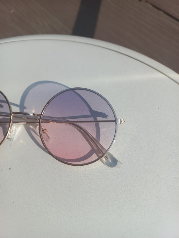 Vintage Purple Pink Ombre Round Shaped Transparent Fa… - Gem