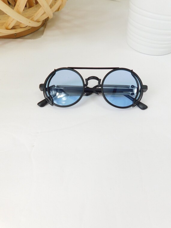 vintage blue tint round - Gem