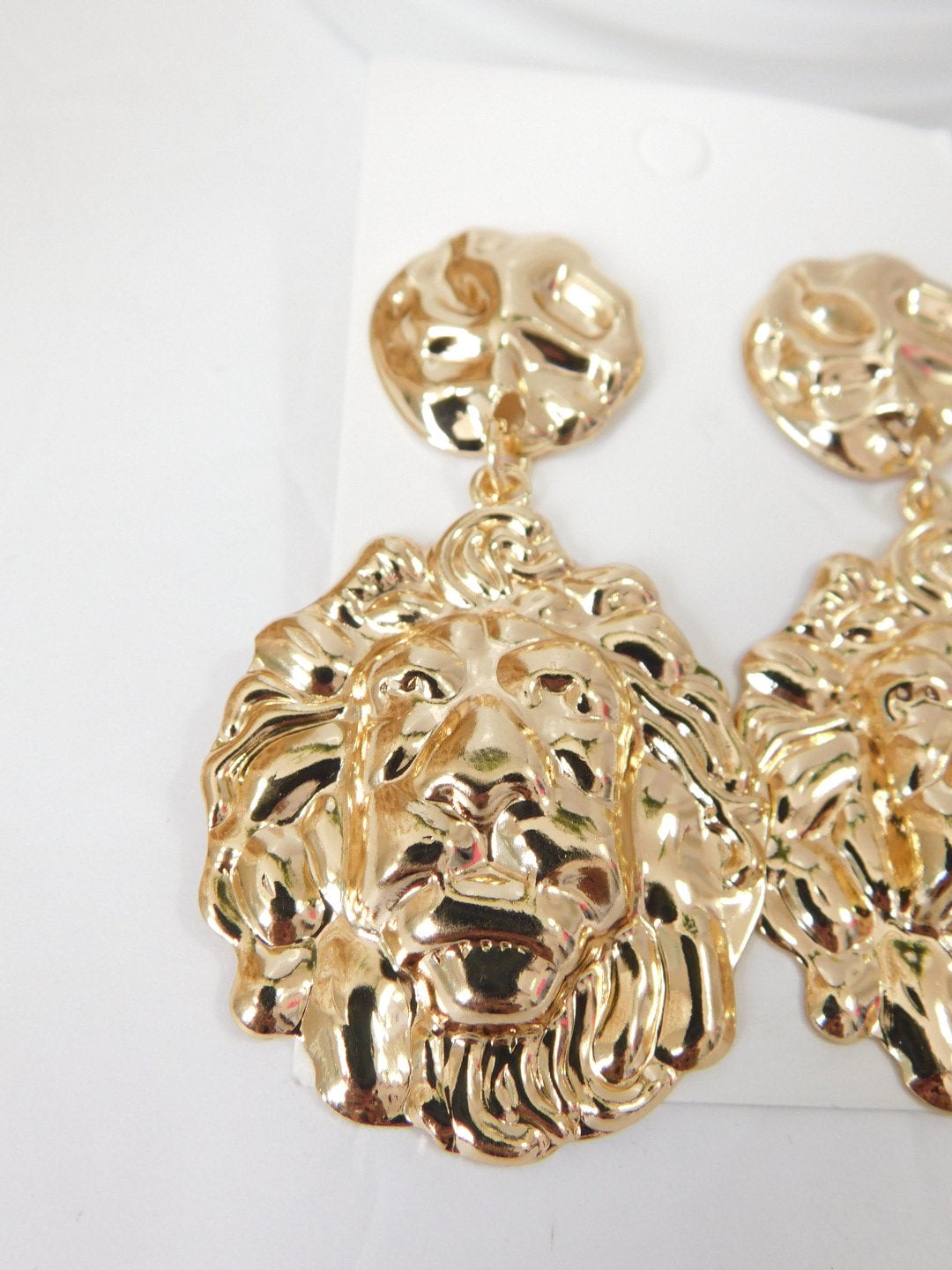 Vintage 00s Gold Lion Animal Head Hammered Metal Statement Dangle Drop ...