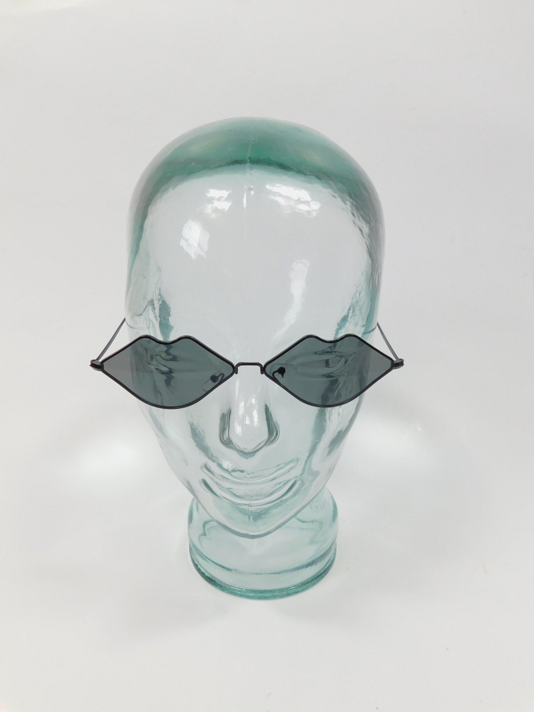 Vintage 00s Black Small Lips Shaped Tinted Sunglasses Fashion Frame ...