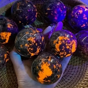 Michigan Yooperlite Crystal Sphere - Yooperlite / Emberlite ...